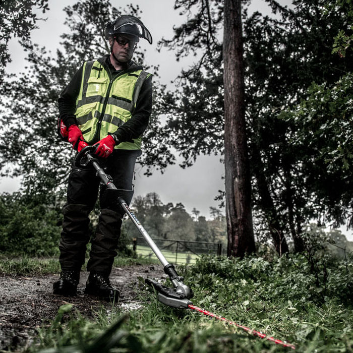 Milwaukee M18 FOPH-HTA Hedge Trimmer Attachment